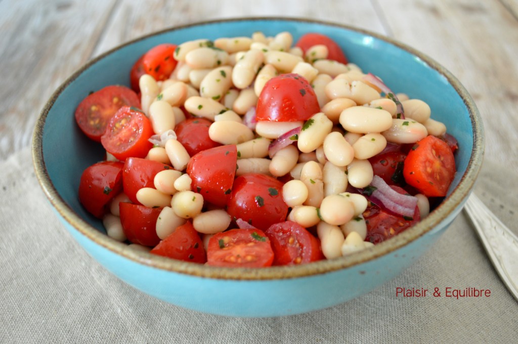 Piyaz, salade turque aux haricots blancs, tomates et oignons | Plaisir ...